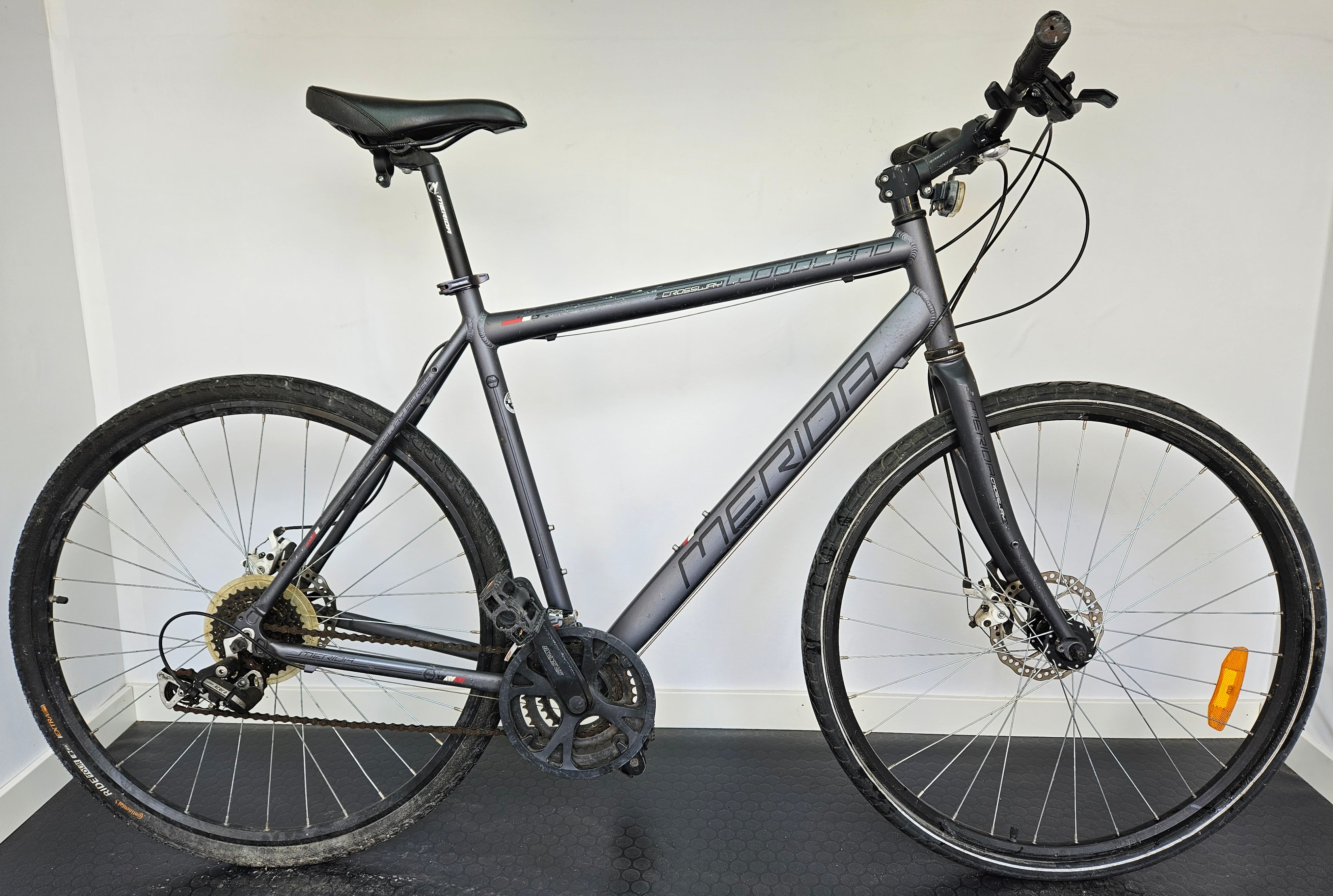 Merida Crossway Woodland, 28", 24 växlar, bra begagnat skick – Cykeloutlet